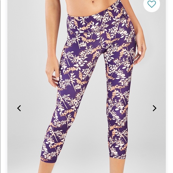 Fabletics | Pants & Jumpsuits | Fabletics New With Tag Powerhold Capri ...